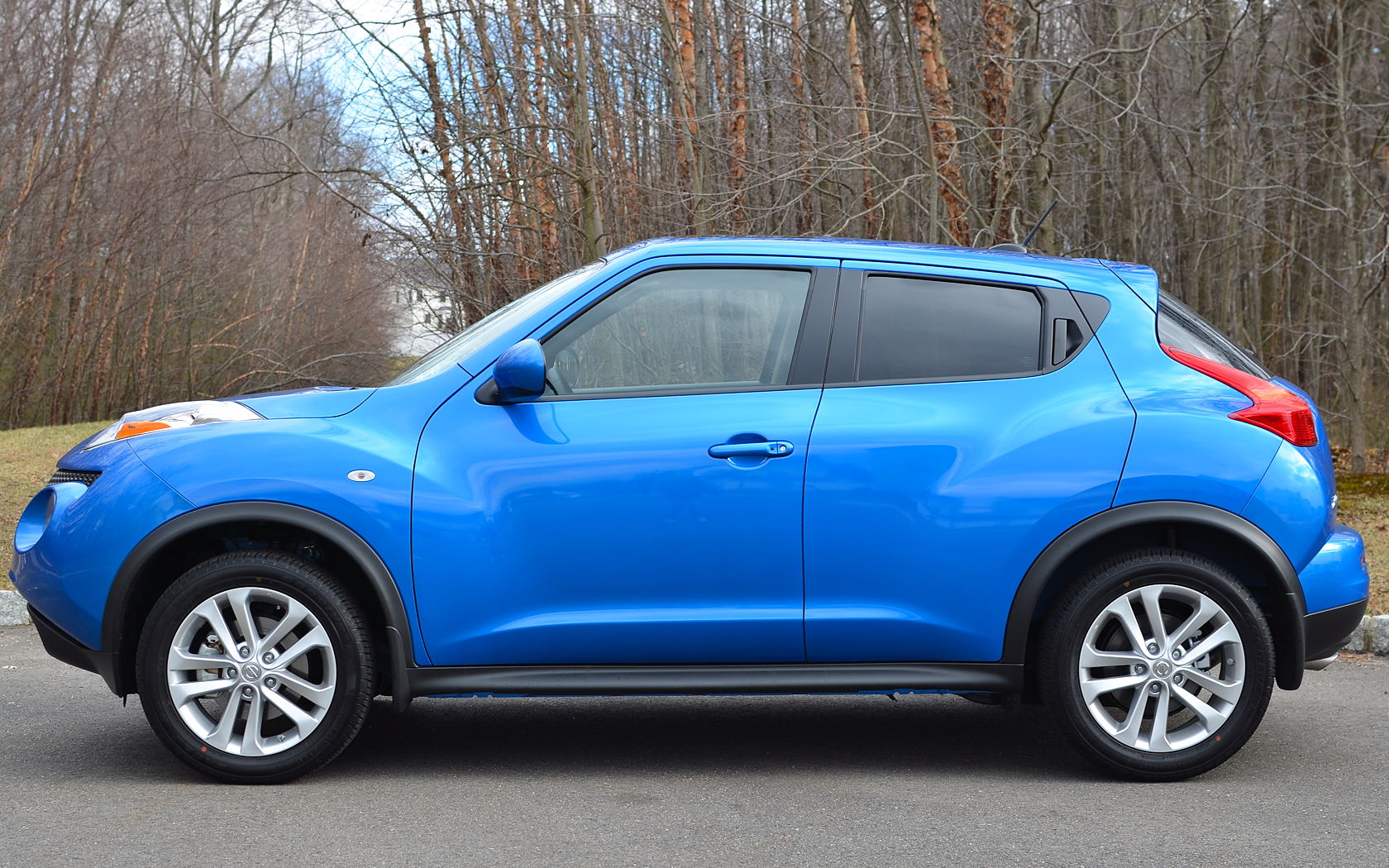 Nissan Juke Blue